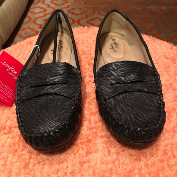 dexflex comfort | Shoes | Dexflex Comfort Womens Black Loafers | Poshmark